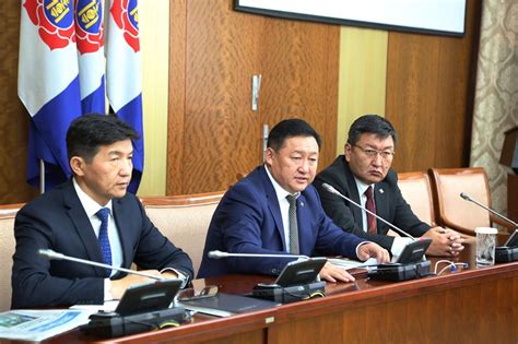 Д Тогтохсүрэн Ерөнхийлөгчийг парламентаас сонгох асуудлыг 2025 оноос байхаар ярилцсан