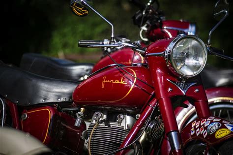 Kultowy Junak Ikona Polskiej Motoryzacji I Symbol Prl Super Biznes