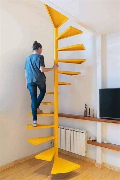 ဝန်ထမ်း အလုပ်အကိုင်အခွင့်အလမ်းများ ရှာဖွေရာ