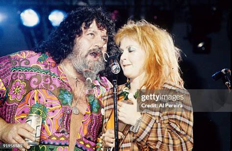 Lou Albano Photos And Premium High Res Pictures Getty Images