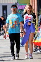 Joe Jonas Is Grabbing Himself A Handful Of Sophie Turner As The Lovebirds Head Out To Studio