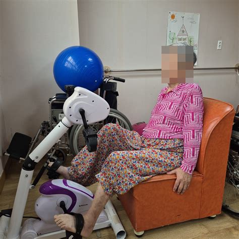 2024 07 18 행복한동행노인요양원 4층 기능회복훈련 신체능력증진