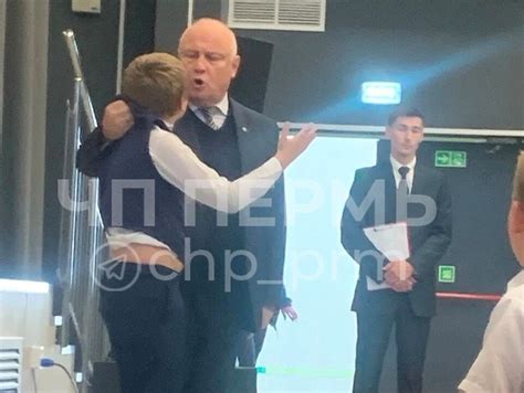 Директор школы в Новых Лядах был наказан за то что схватил ученика за шиворот — В курсе ру