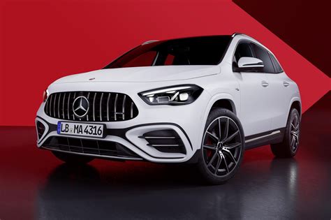 Mercedes Benzs Smallest Suv Receives An Update Carexpert