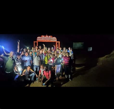 Anushka Aher On Linkedin Teamhdfc Kalsubaishikhar Nighttrek Adventure Teambuilding