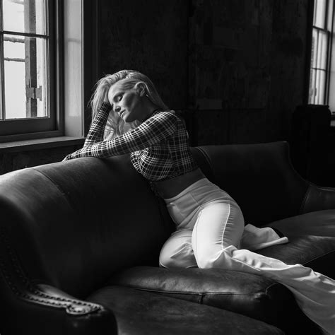 2024 Liz Ashley Fashion And Beauty Editorial Behance