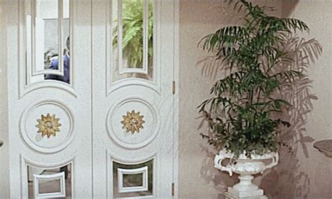 ༻ashley༺ Bath Time Elvis Headcanons