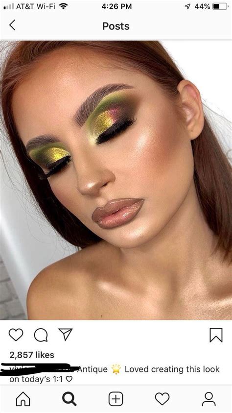 Glossy Beef Lips Anyone Scrolller