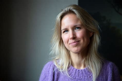 Hoe Stephanie Goossens Ruimte Maakt Door In Verbinding Voor Te Gaan By Marcel Kampman