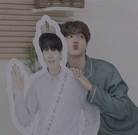 Pin On •ө•♡ Jin Icons Jin Kim Seokjin