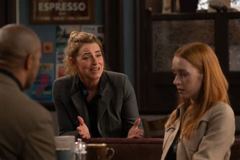 Emmerdale Spoilers Charity Discovers Noah Has Been Stalking Chloe Soaps Metro News