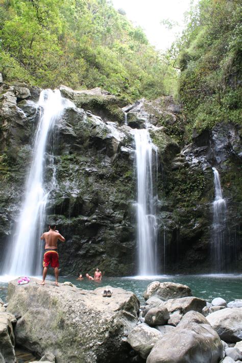 Upper Waikani Falls Aka Three Bears Maui Guidebook