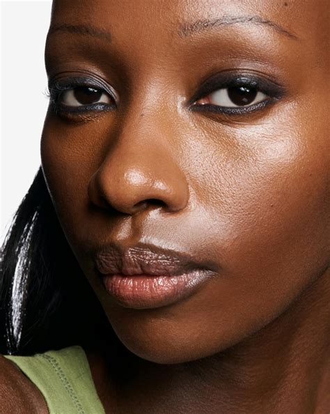 Shadow Stick Glossier