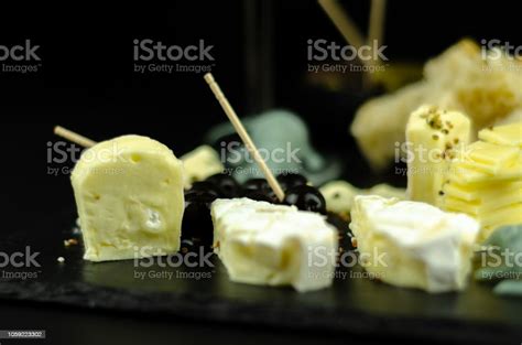 할로윈 파티 무서운 음식에 대 한 특별 한 형태로 제공 하는 치즈의 집합 공포 무서움에 대한 스톡 사진 및 기타 이미지 공포