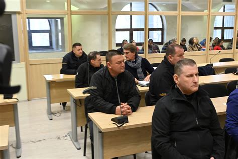 Таткото на Вања барал од братучетка на мајката да му прати порака на Илон Маск да ја најде Вања