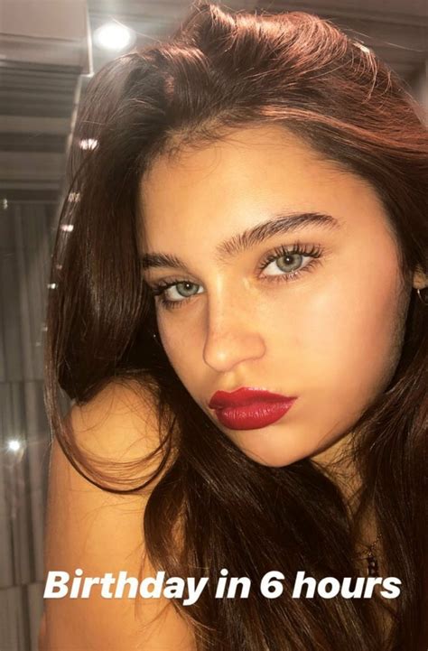 Pin De Moon🌙👽 Em Sophie Knight