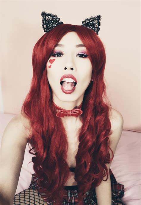 Cute Cat Girl ♡ Scrolller