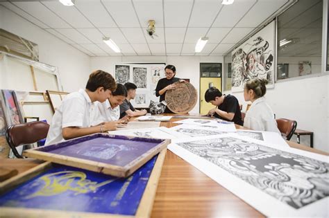 หลักสูตรการศึกษาบัณฑิต สาขาวิชาศิลปศึกษา คณะศิลปกรรมศาสตร์ มหาวิทยาลัยศรีนครินทรวิโรฒ