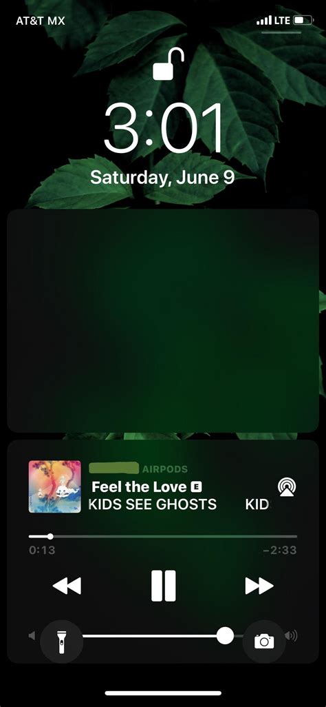 BUG Lock Screen Music Player R IOSBeta