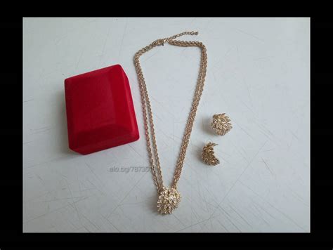 Колие и обеци комплект Дамско бижу Друг метал Бижута София Комплект колие и обеци в пр