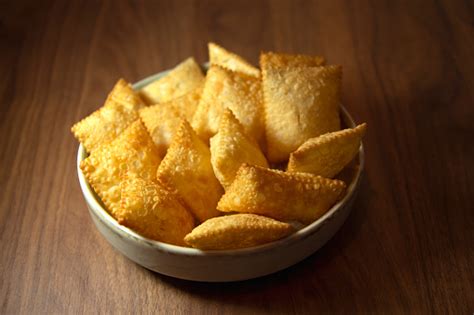 브라질 스낵 미니 페이스트 튀긴 페이스트리 트라디톤 푸드 파스텔 파스텔 음식에 대한 스톡 사진 및 기타 이미지 파스텔 음식