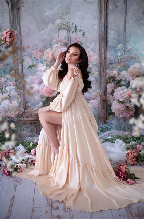 Vogue Style Personal Portraits — Alloria Winter Maternity Photography