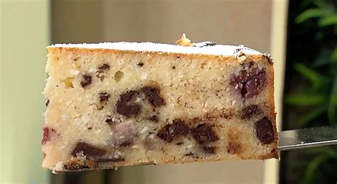 Pască Cu Ciocolată și Vișine Fără Aluat Adorată De Copii O Rețetă