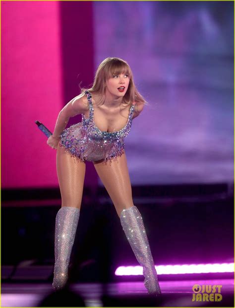 Taylor Swifts First Show Of Eras Tour Over 60 Photos And Every