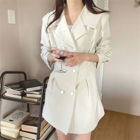 가을옷 데이트룩 세라 카라 자켓 And치마 반바지 투피스 아이디어스