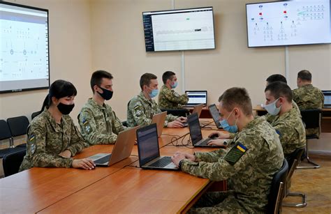 На базі Тренінгового кіберцентру та Навчального ситуаційного центру з кібербезпеки ІСЗЗІ КПІ ім