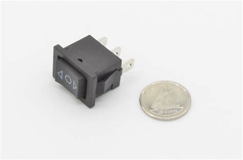 Momentary Rocker Switch Spdt Bc Robotics