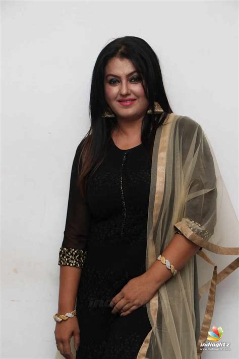 Sona Photos Tamil Actress Photos Images Gallery Stills And Clips IndiaGlitz Com