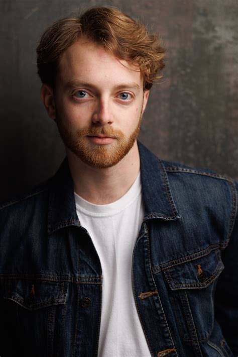 Headshotresume Thomas Mclaughlin