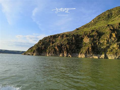 2024阔克苏大峡谷之中美丽的阔克苏河蜿蜒曲折崖岸陡峭地势险峻形成了壶口瀑布九曲十八弯鳄鱼湾 阔克苏大峡谷 评论 去哪儿攻略