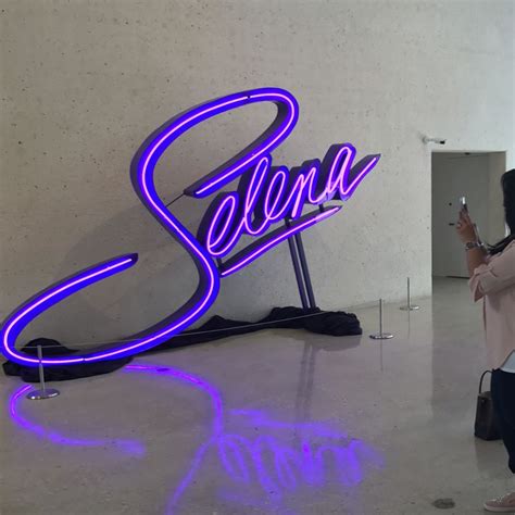 De Diciembre La Fecha De Estreno De La Serie De Netflix Sobre Selena