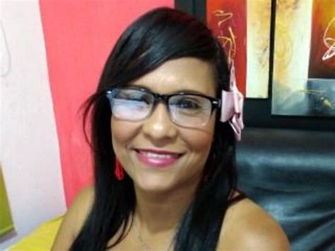 Alysonyummy On Live Sex Cam And Webcam Chat Rabbitscams