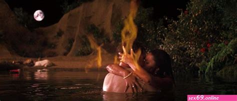 Genesis Rodriguez Naked Sexy Photos