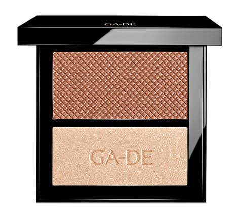 Румяна с шиммером для лица 22 Bronze & Glow Ga-De Velveteen Blush And ...
