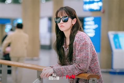 Jeon Jong Seo Seizes The Opportunity To Become The Main Character Of Her Life In Wedding