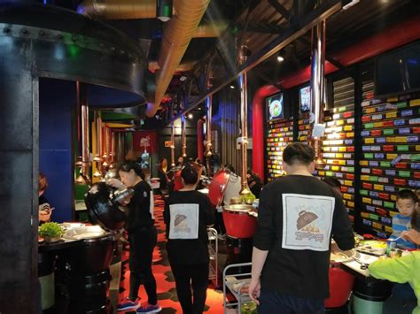2023炉子旁烤肉 凯丹广场店 美食餐厅 炉子傍烤肉位于大连凱丹广场 去哪儿攻略
