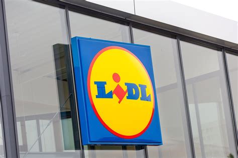 Lidl в субботу снизит цены на свинину и бананы Delfi Ru