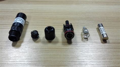 Slocable Customized Waterproof Inline Fuse Holder 1~30a Screw Type For