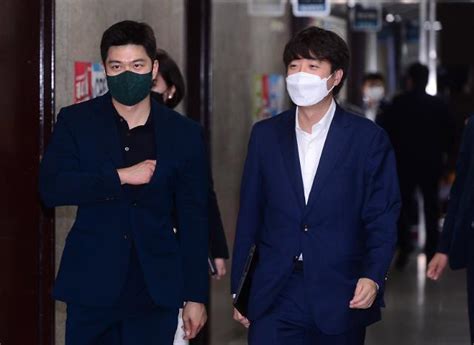 野 부동산 의혹 명단에 대권주자 윤희숙 포함명단 유출 아주경제