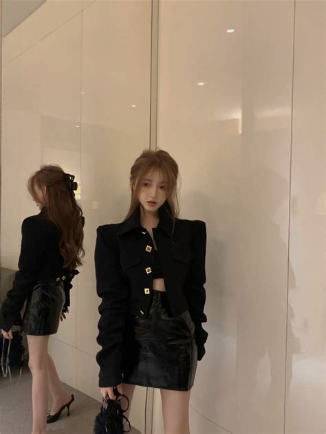 금장 네모 단추 카라넥 크롭 자켓