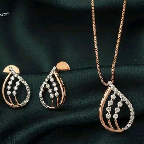 Rose Gold And Daimond Pendant Set Gold Necklace Designs Dubai Gold Jewelry Diamond Pendant Sets