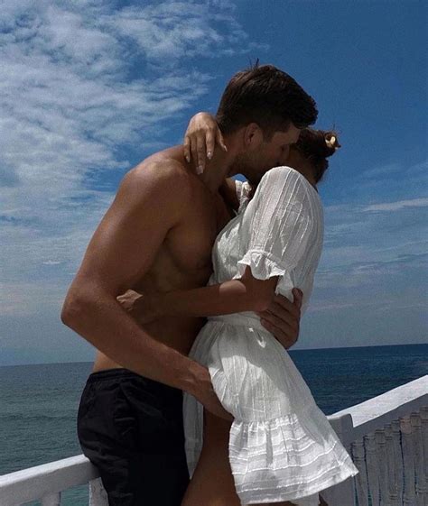 10 Things You Absolutely Should Not Be Self Conscious About During Sex