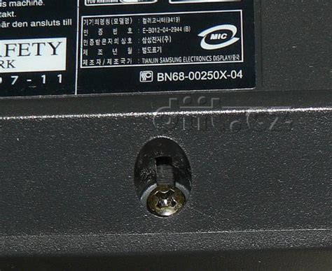 Repasujeme Monitor IBM ThinkVision L191P Diit Cz