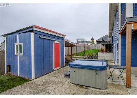 210 Jerri Ln Mount Angel Or 97362 Redfin