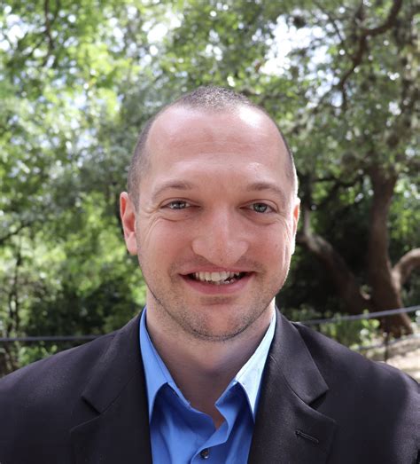 Delivering A Unified Scalable And Personalized Customer Experience On Aws