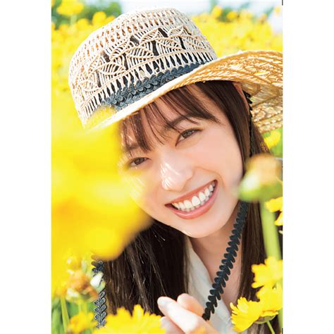 福原遥、フォトブック『t』表紙＆特典ポストカードが公開「今の私がたくさん詰まっています」 Entame Next アイドル情報